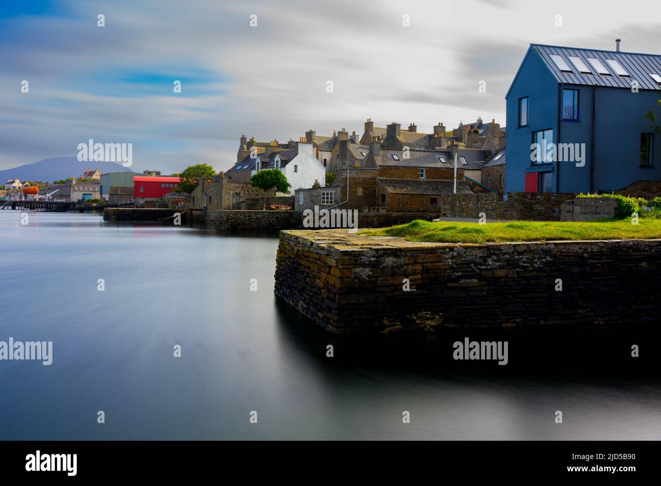 Stromness lifeboat shed and slipway hi-res stock photography and images ...