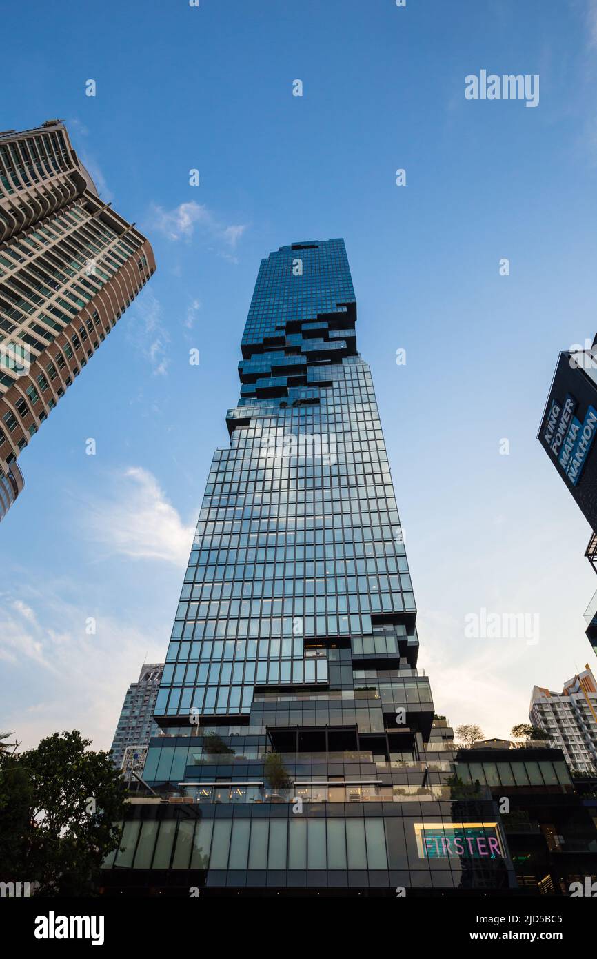 Sathorn square hi-res stock photography and images - Alamy