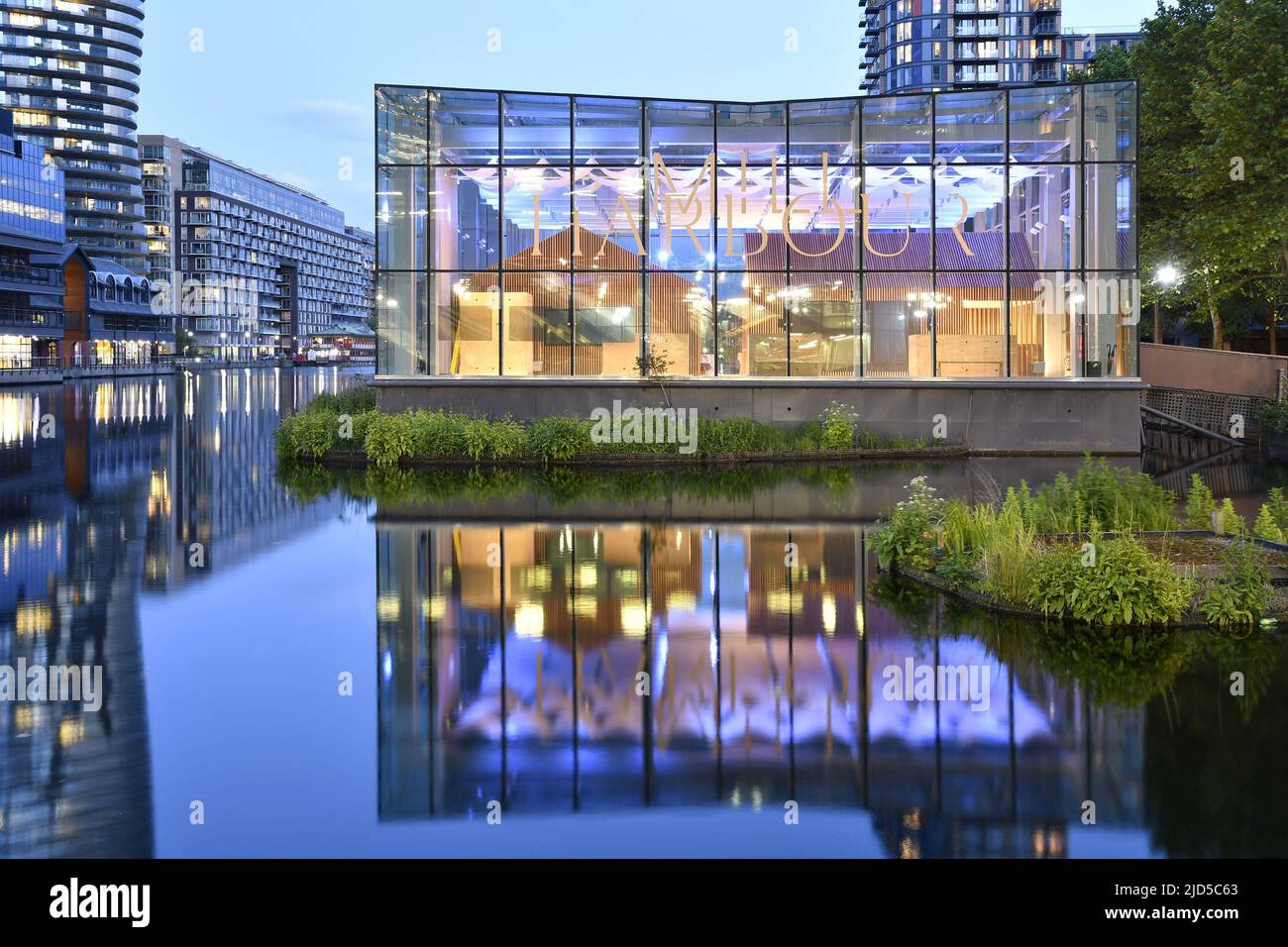 Ballymore marketing suite hi-res stock photography and images - Alamy