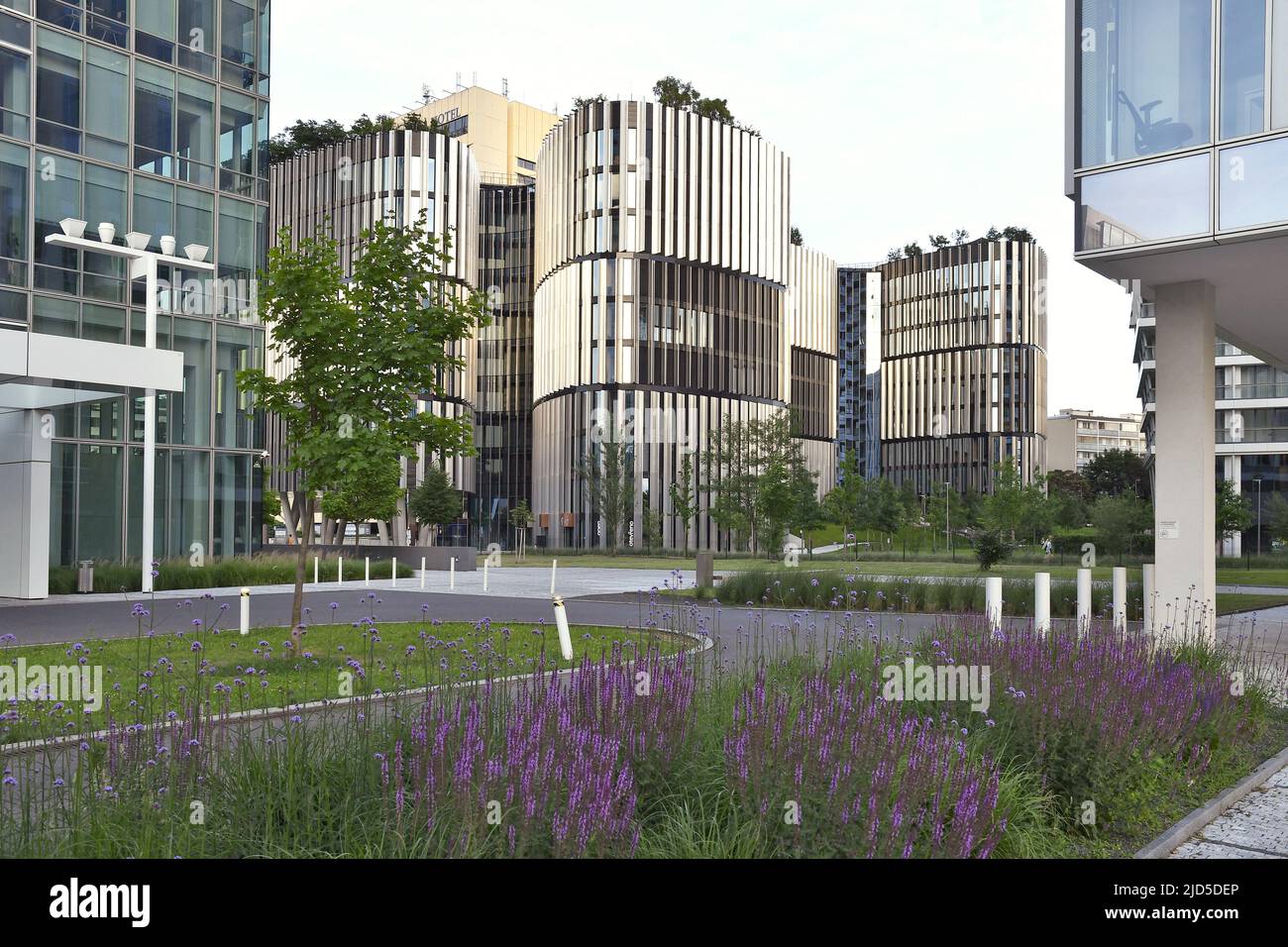 Main Point Pankrac - modern sustainable office building located in ...