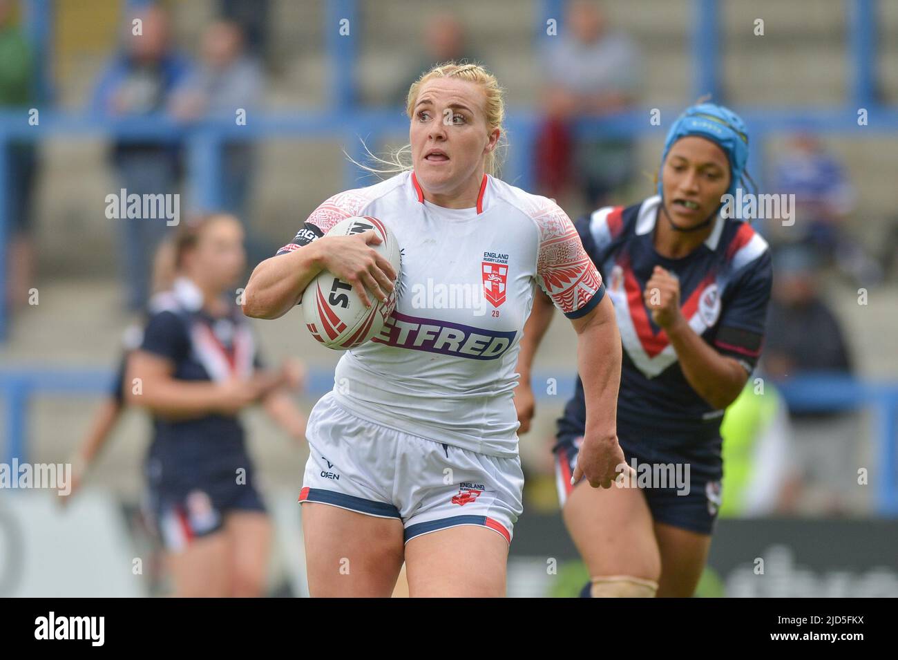 Amy hardcastle of england hi-res stock photography and images - Alamy