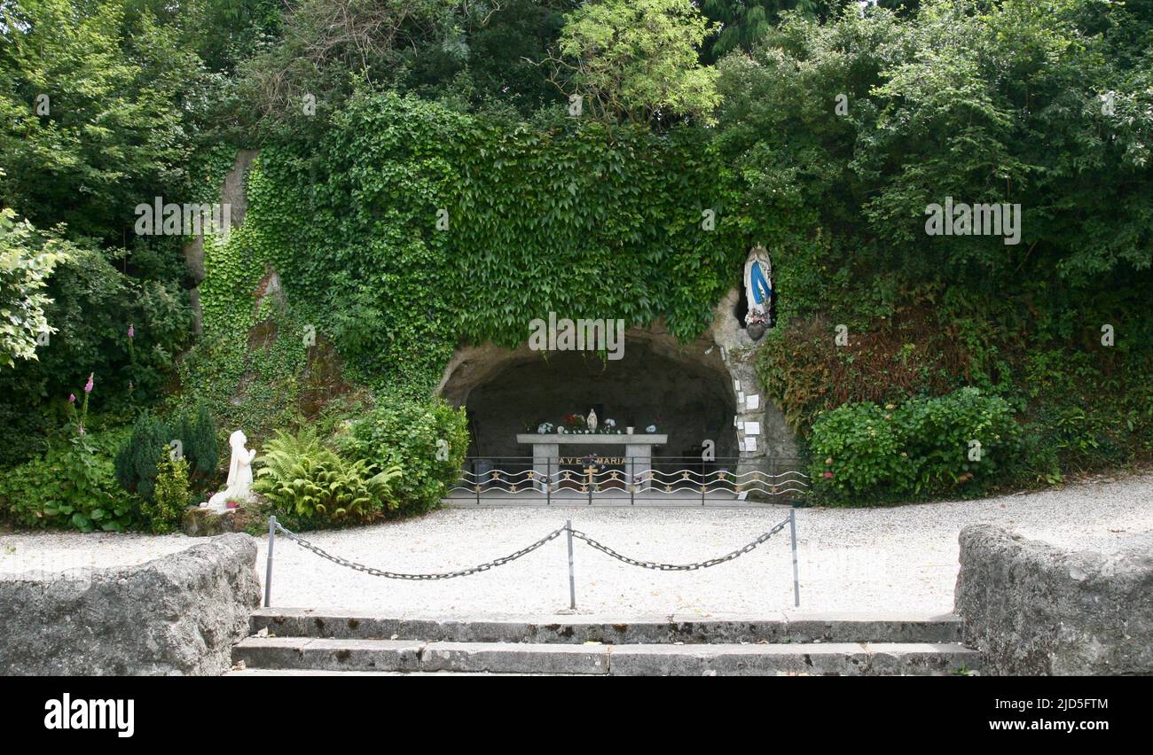 Notre dame grotte of lourdes hi-res stock photography and images - Alamy