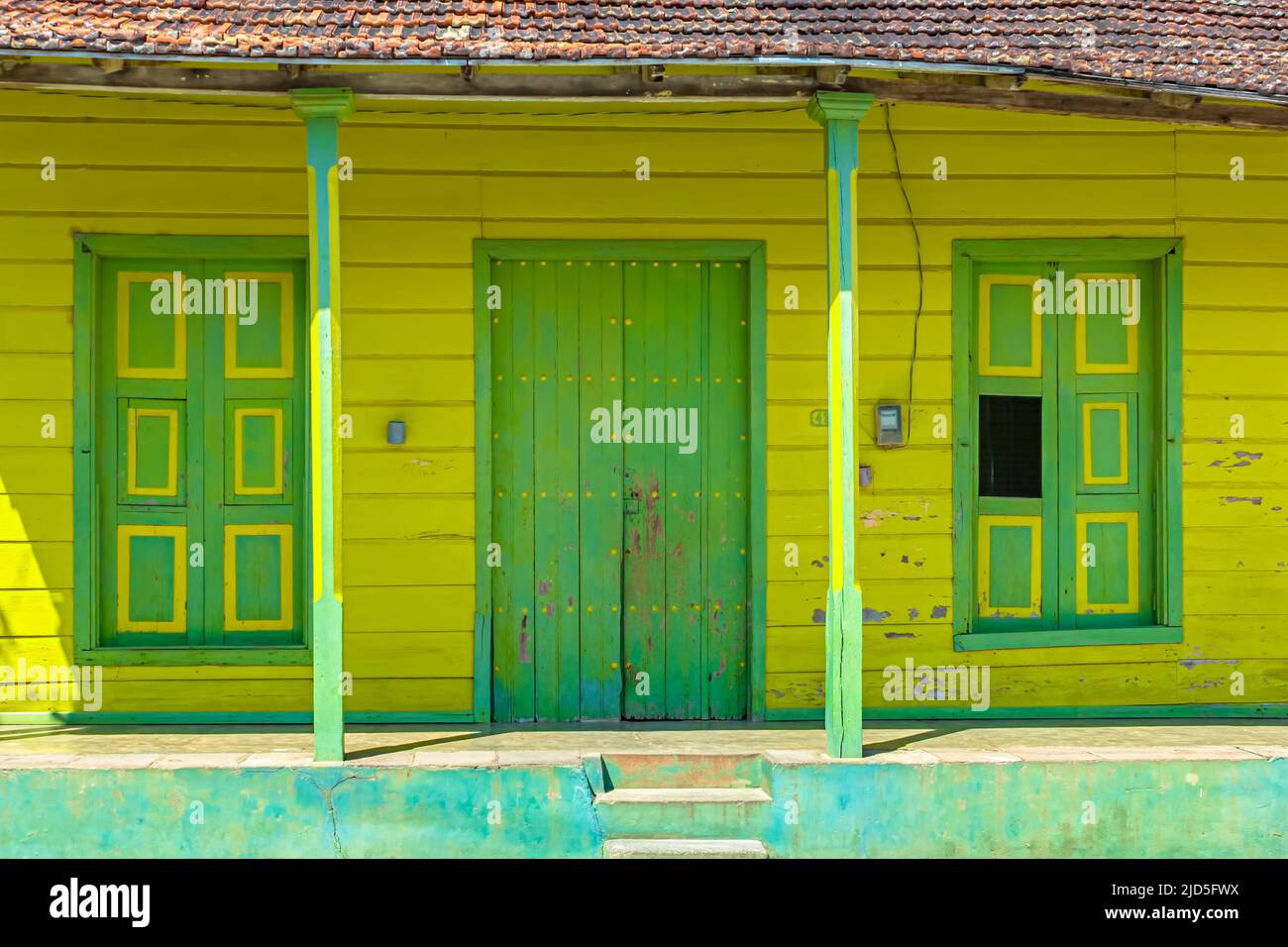 Caribbean house in pastel colors hi-res stock photography and images ...
