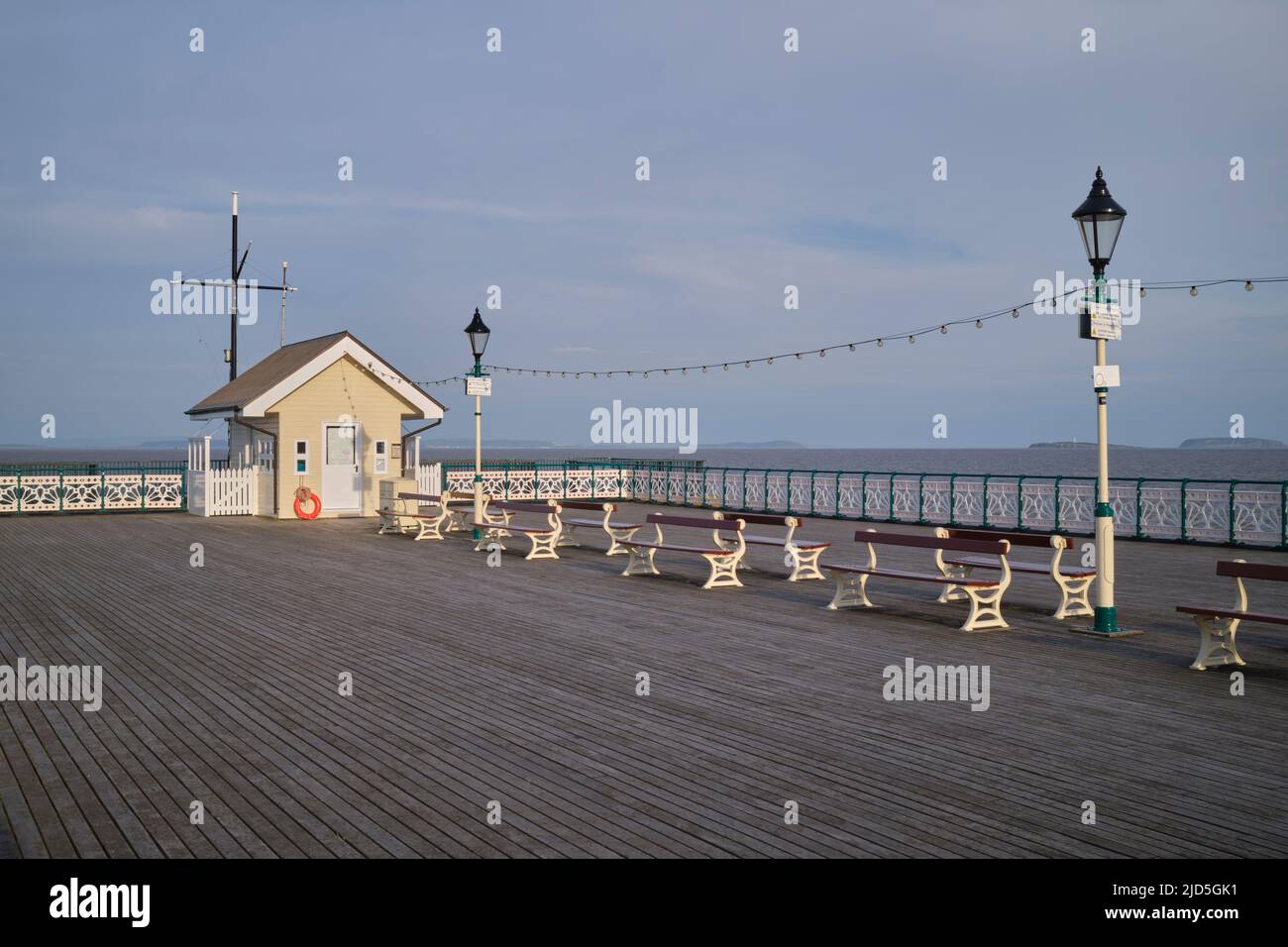 Penarth victorian era pier hi-res stock photography and images - Alamy