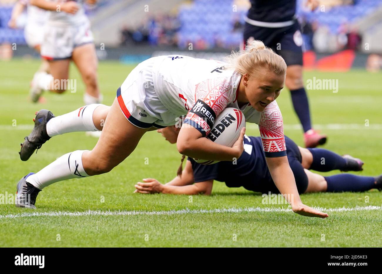 EnglandÕs Georgia Roche dives in to score her sides fourth try during ...