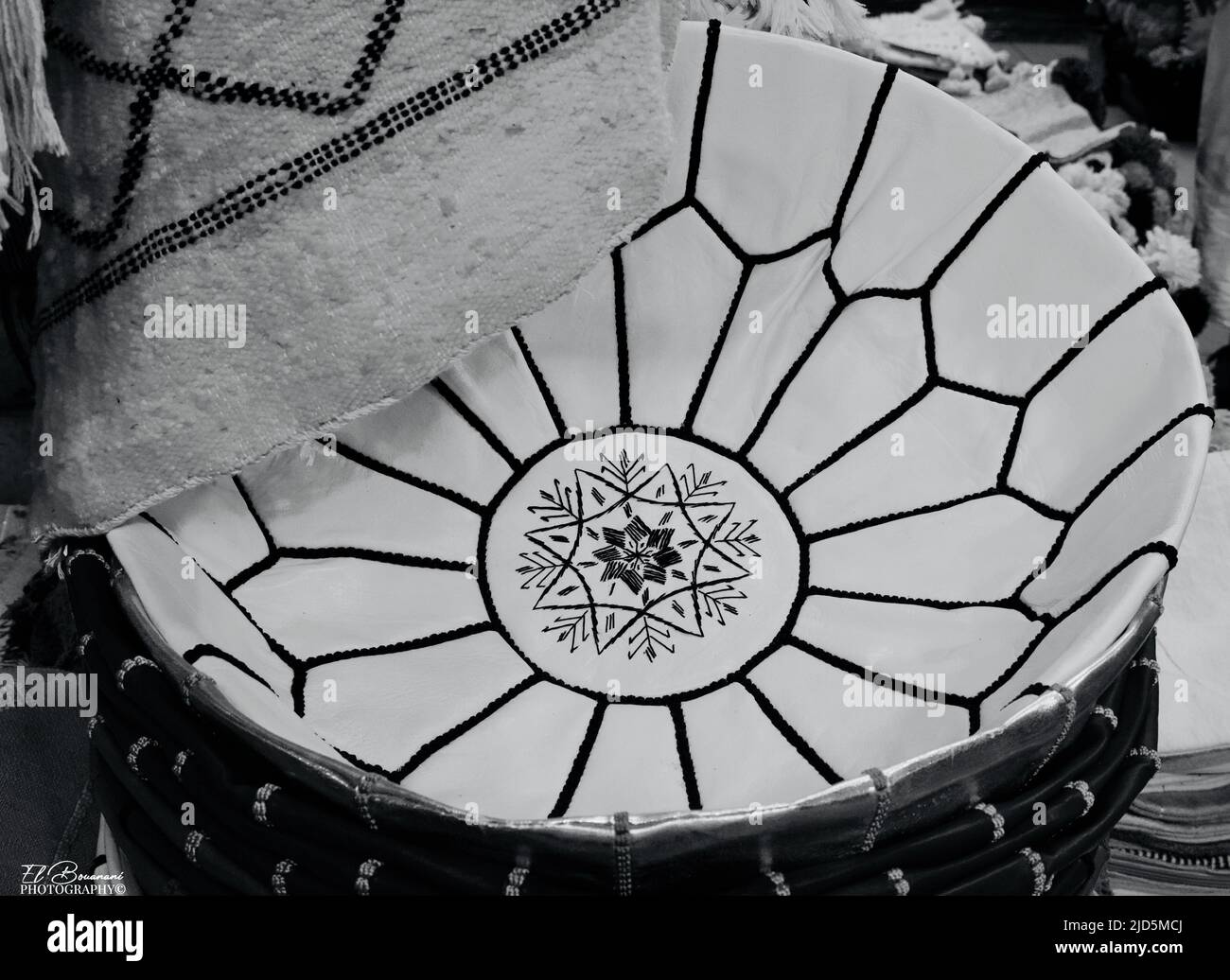 Pouf artisanal hi-res stock photography and images - Alamy