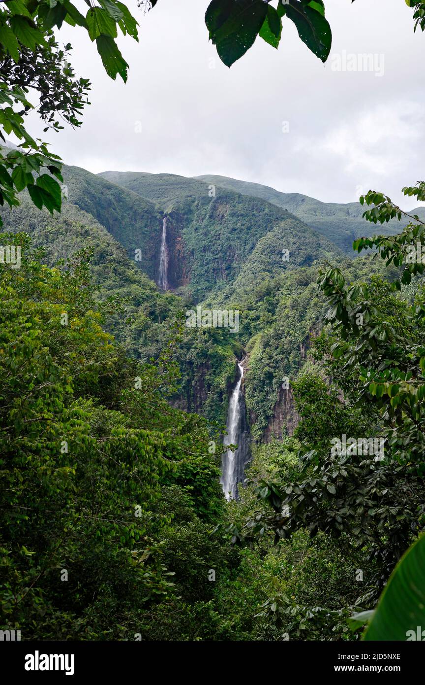 Group of three waterfalls hi-res stock photography and images - Alamy