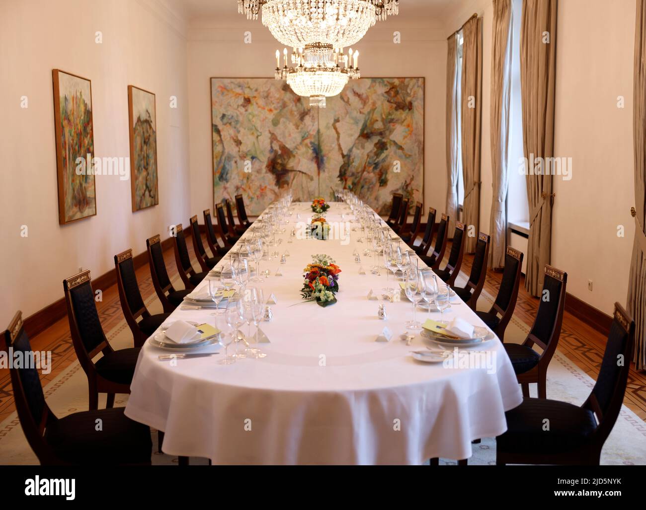 Bonn, Germany. 18th June, 2022. The dining room of Villa Hammerschmidt ...