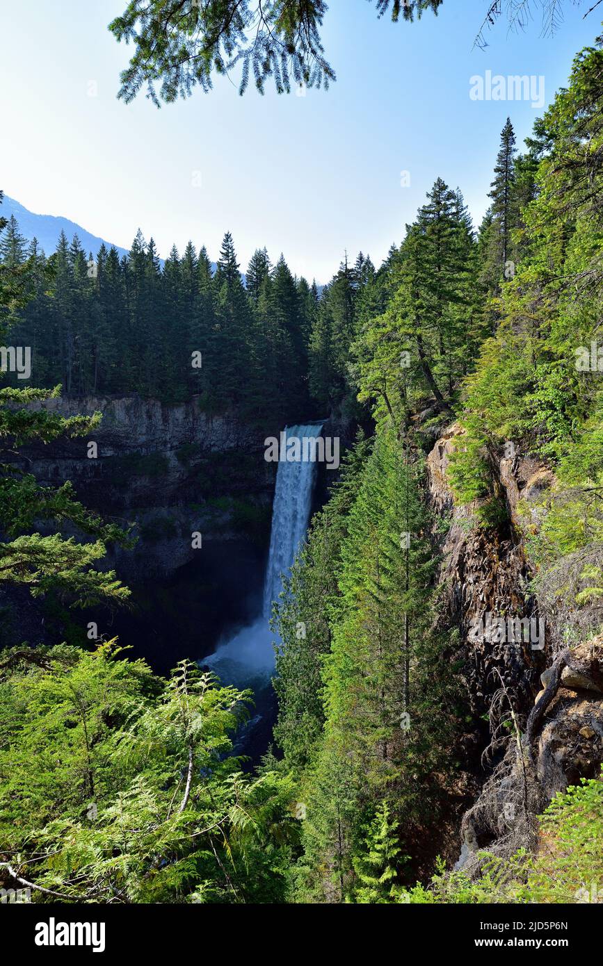 The Spectacular Brandywine Falls near Whistler, British Columbia ...