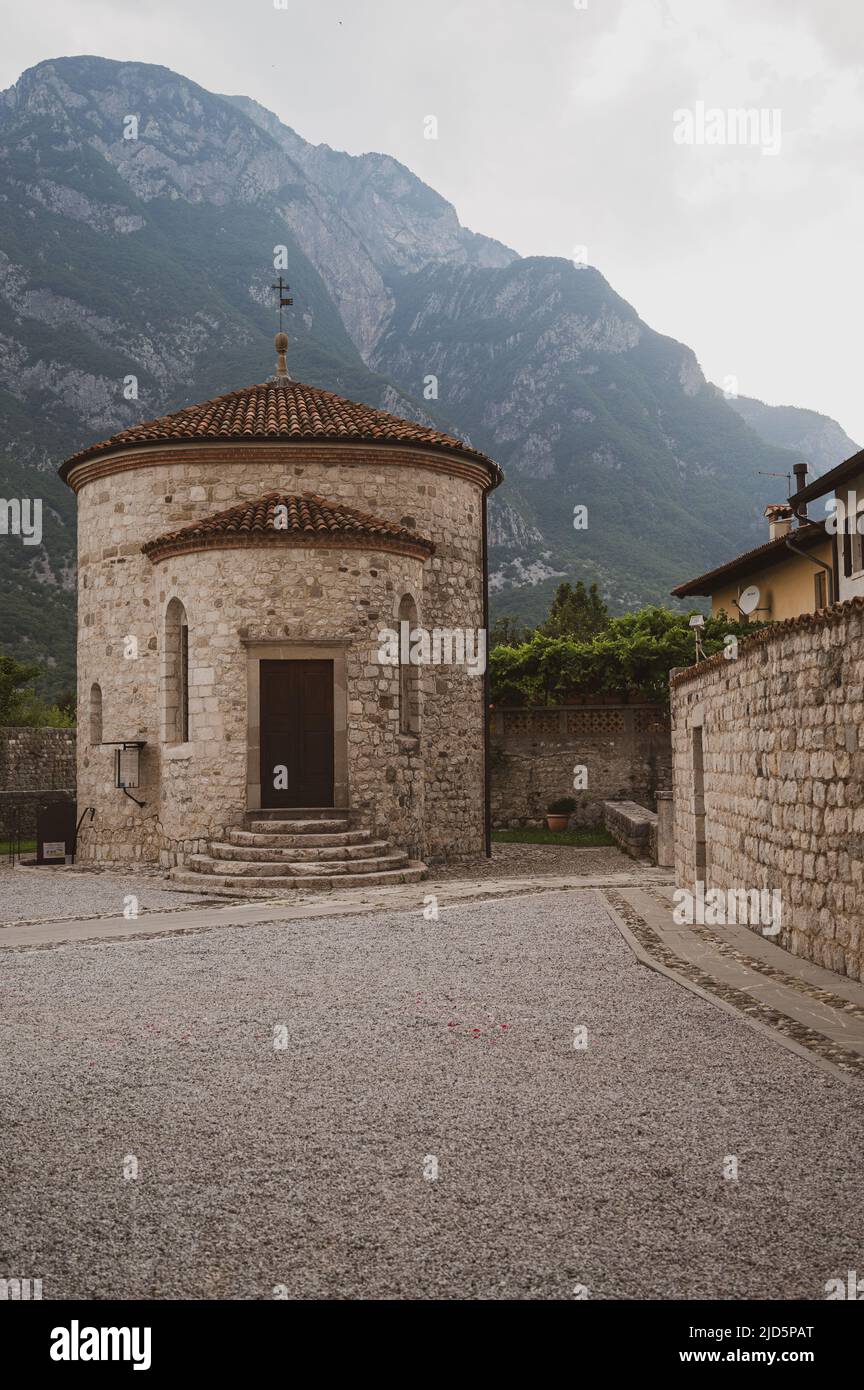 Venzone italy hi-res stock photography and images - Alamy