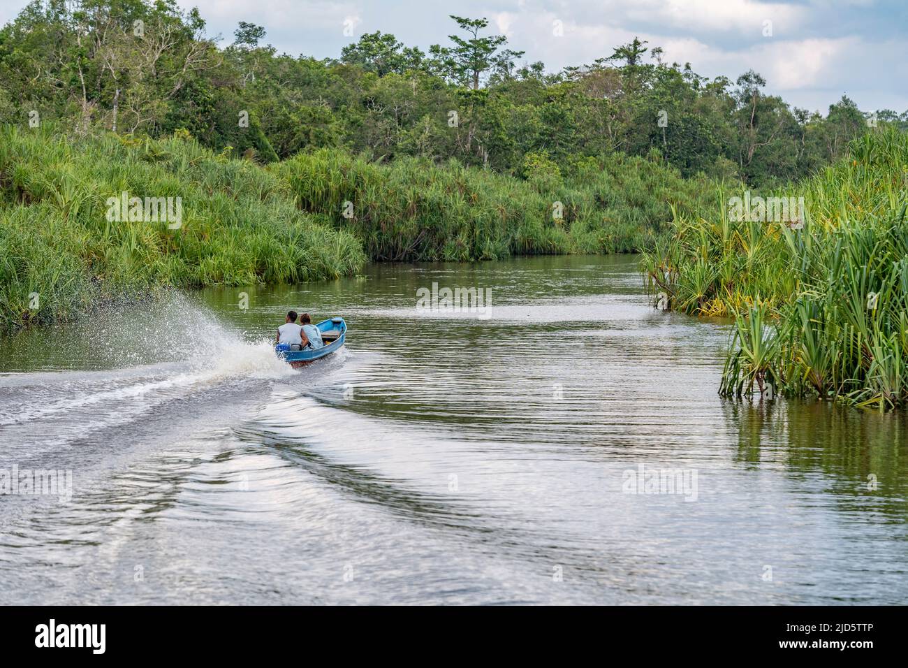 Buhul kecil river hi-res stock photography and images - Alamy