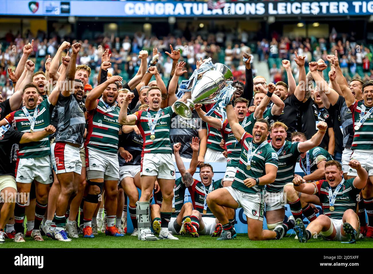 Leicester rugby 2022 celebrate hi-res stock photography and images - Alamy