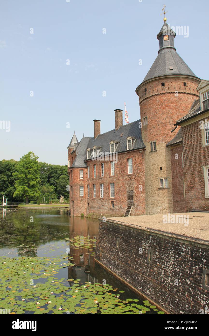Castle Anholt in Anholt, Germany Stock Photo - Alamy