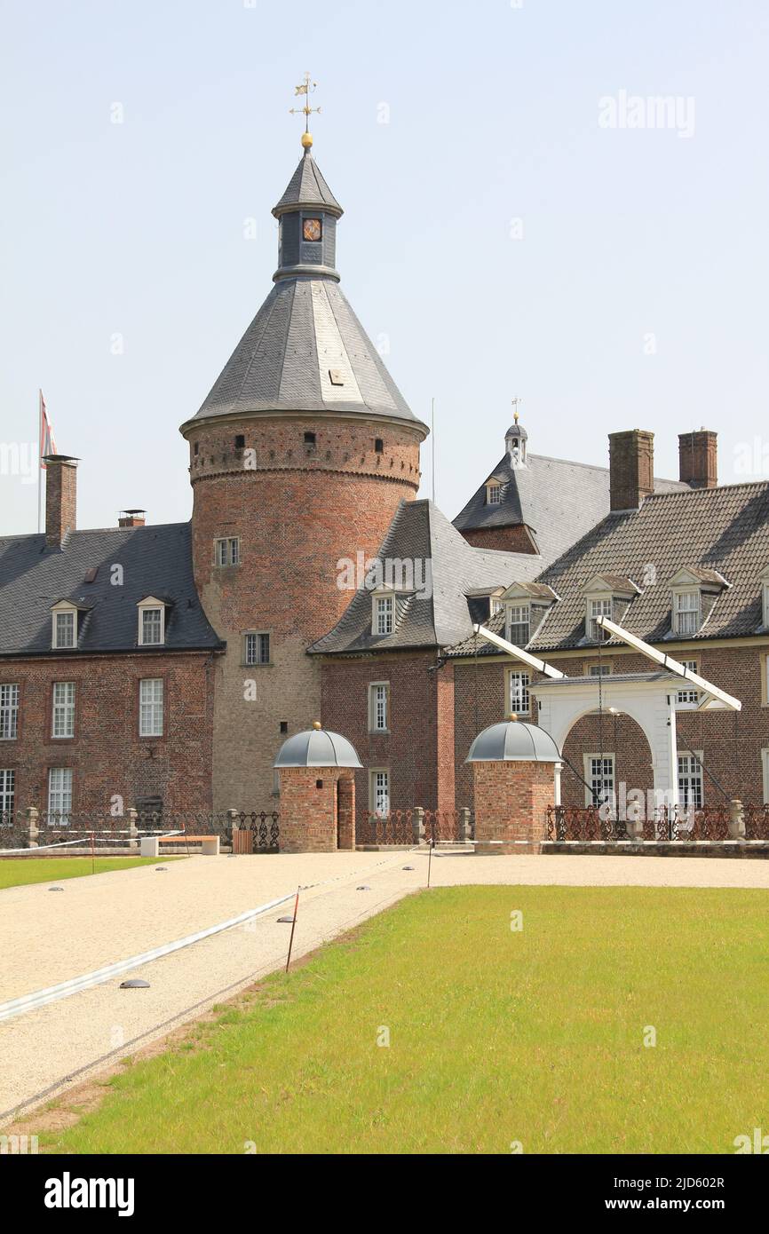 Batenburg castle batenburg castle hi-res stock photography and images ...