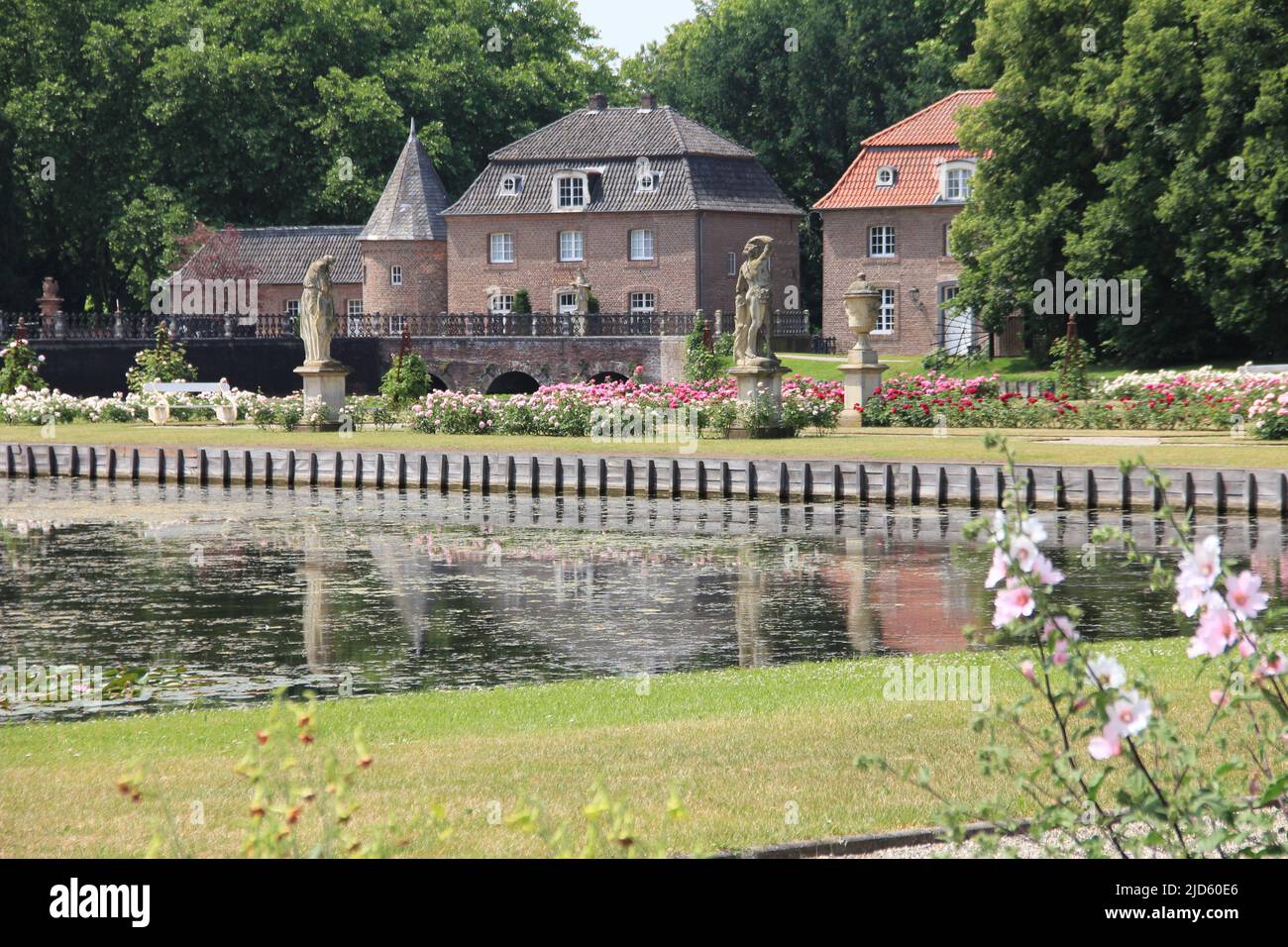 Castle batenburg hi-res stock photography and images - Alamy