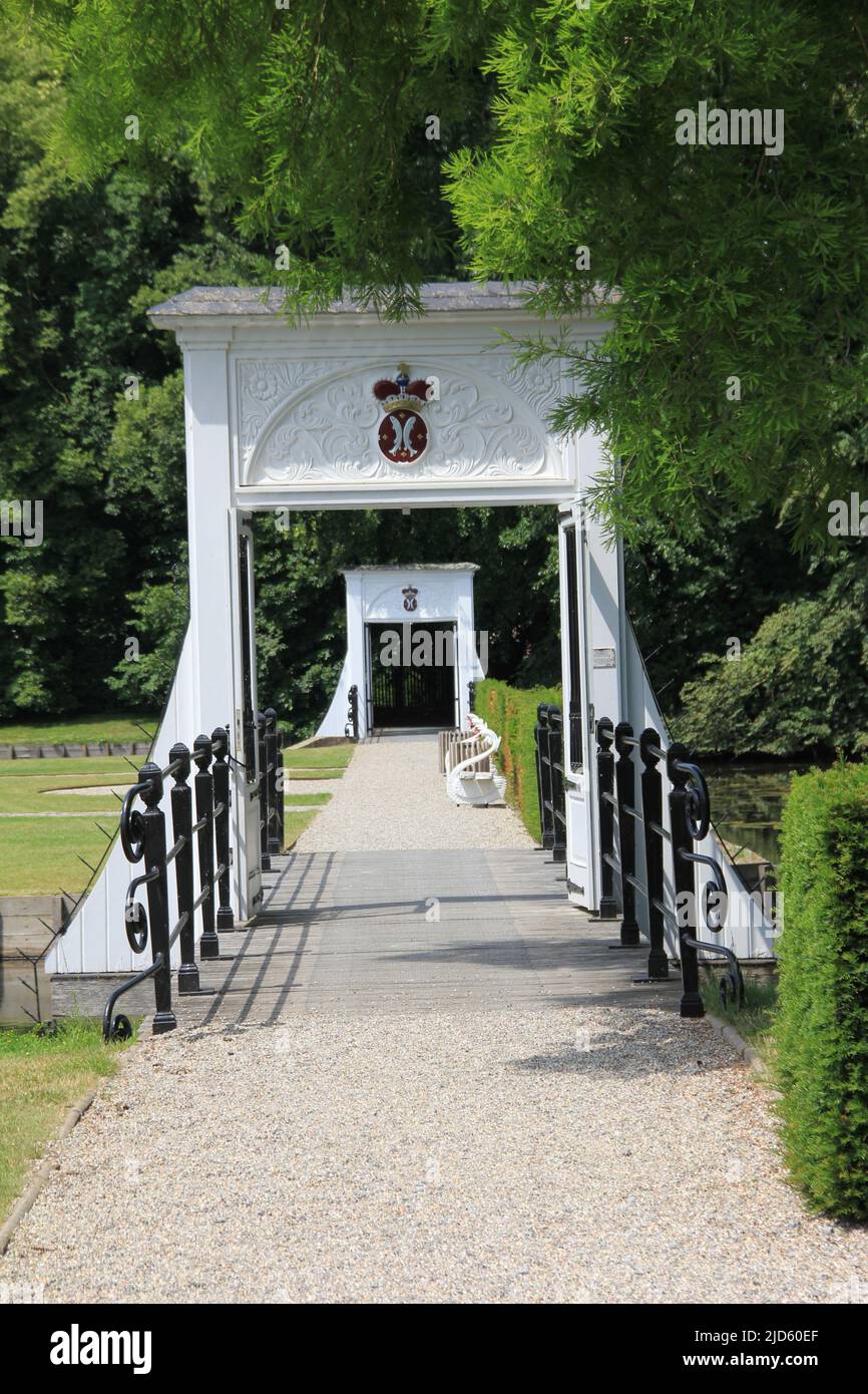 Batenburg castle batenburg castle hi-res stock photography and images ...