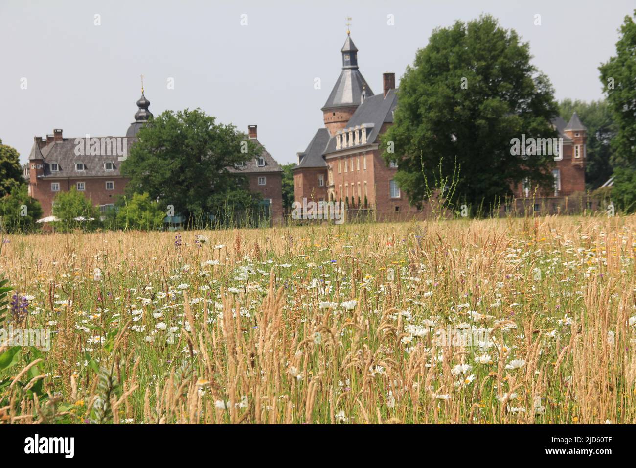 Batenburg castle hi-res stock photography and images - Alamy