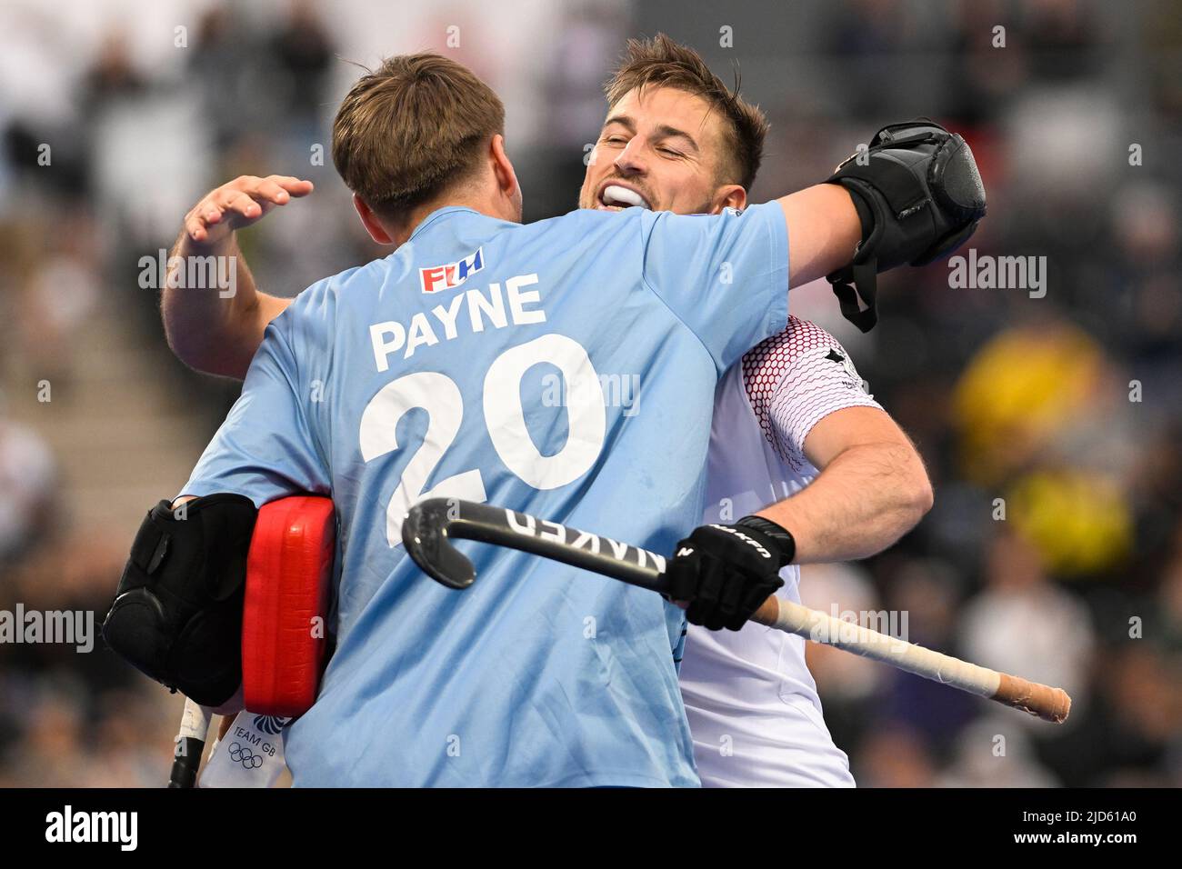Fih england men hockey celebrate hi-res stock photography and images ...