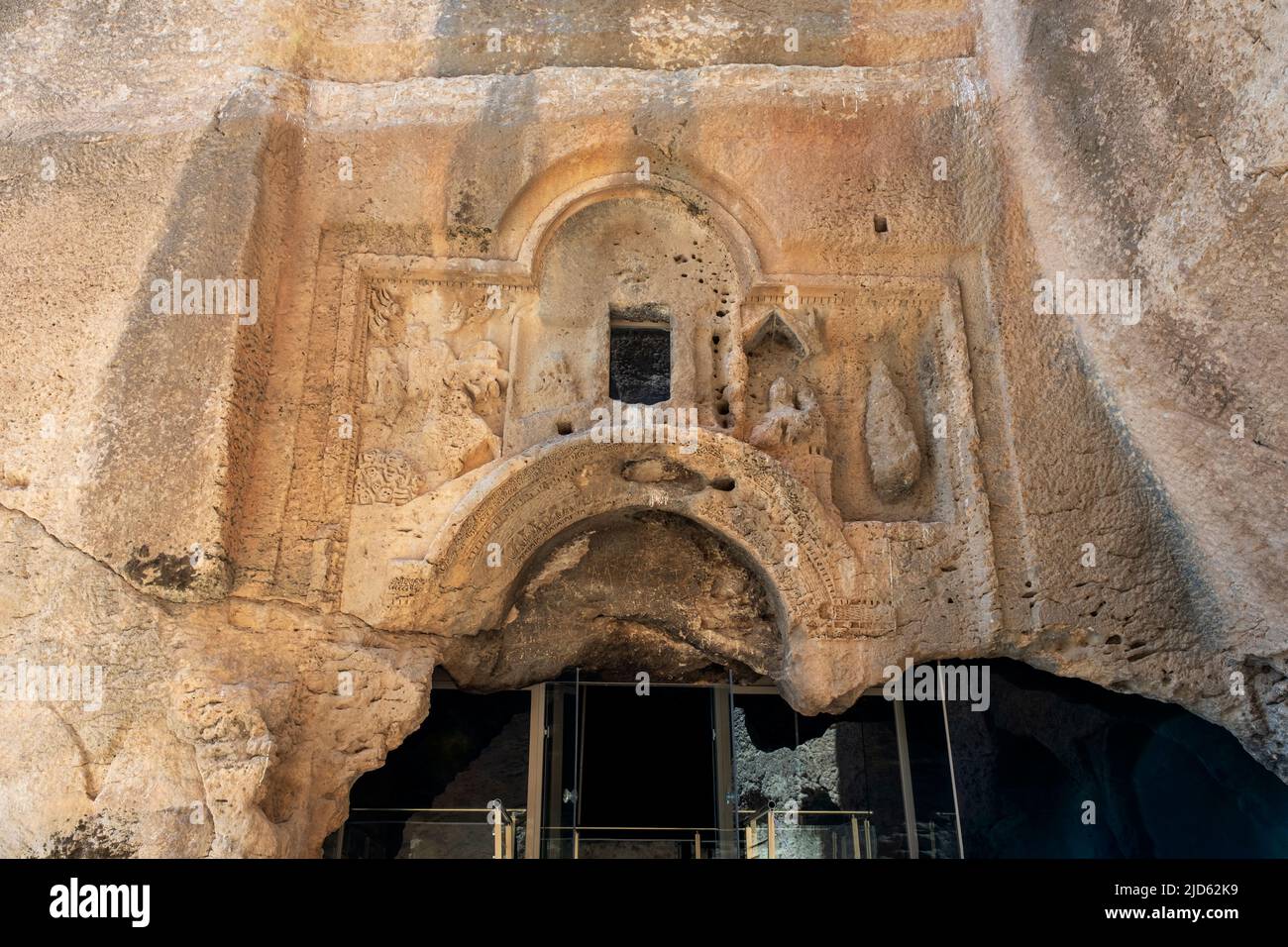 Dara is an ancient city in Eastern Anatolia, Turkey. Dara was an ...