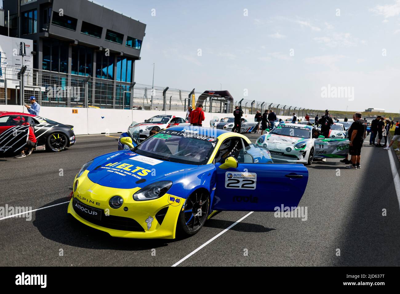 22 GARCIN Alexis (fra), Herrero Racing, Alpine A110 CUP, on the grid ...