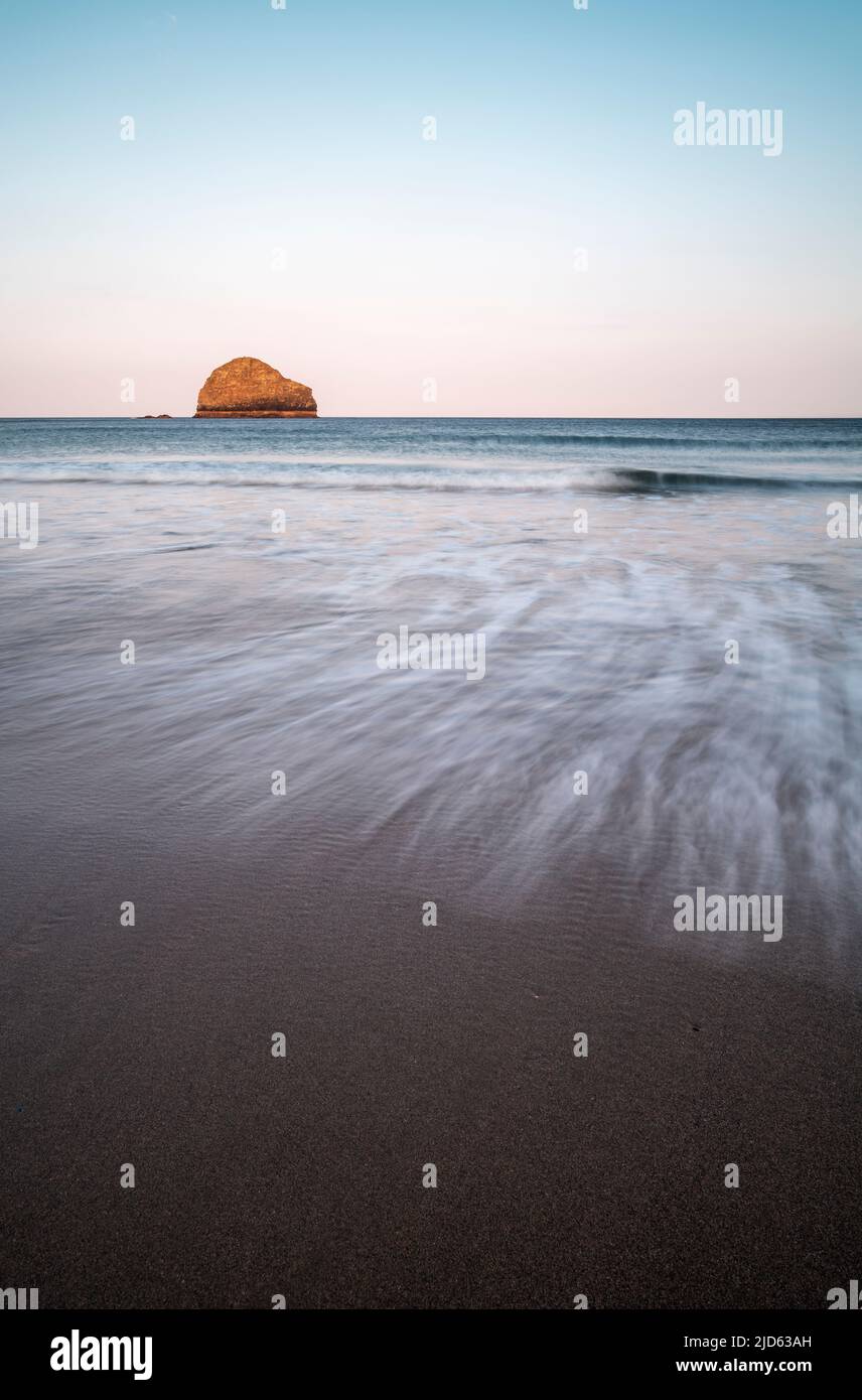Sunrise at Trebarwith Strand in Cornwall, England, UK Stock Photo - Alamy