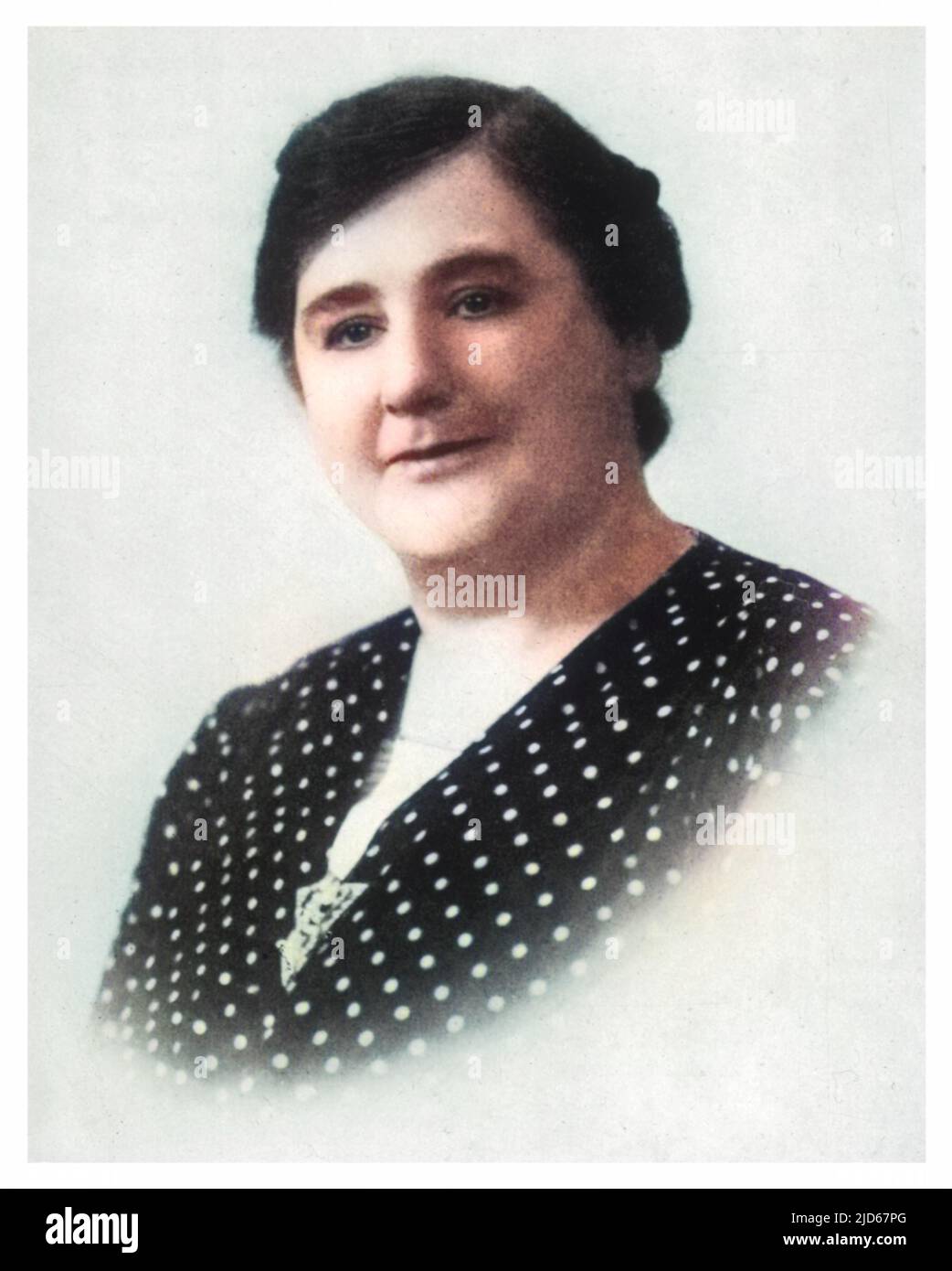 HELEN DUNCAN Portrait of the spirit medium circa 1940. Colourised ...