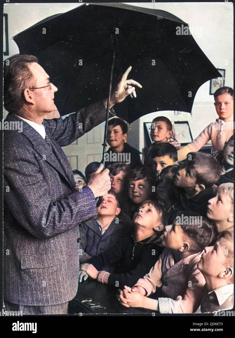 1930s school classroom hi-res stock photography and images - Alamy