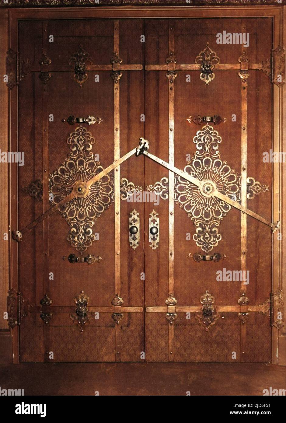 Russian door hi-res stock photography and images - Alamy