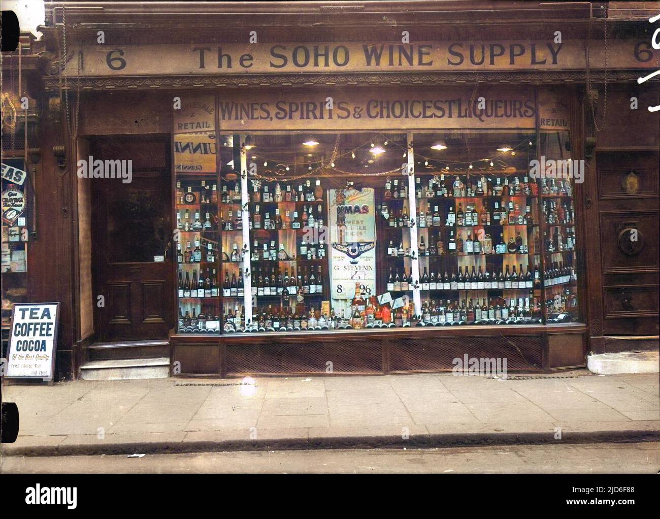1930s shop window hi-res stock photography and images - Alamy