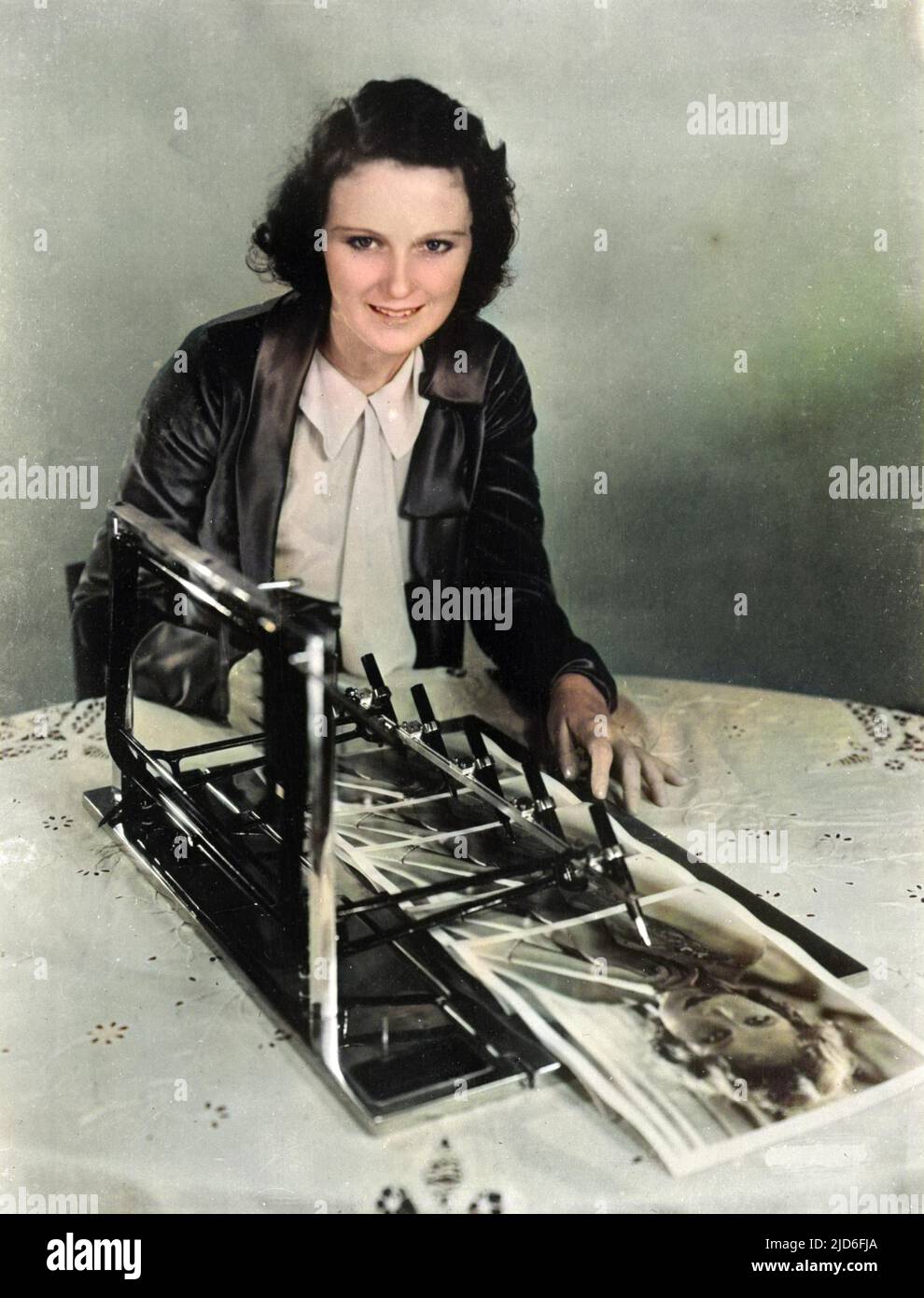 Autographer hi-res stock photography and images - Alamy