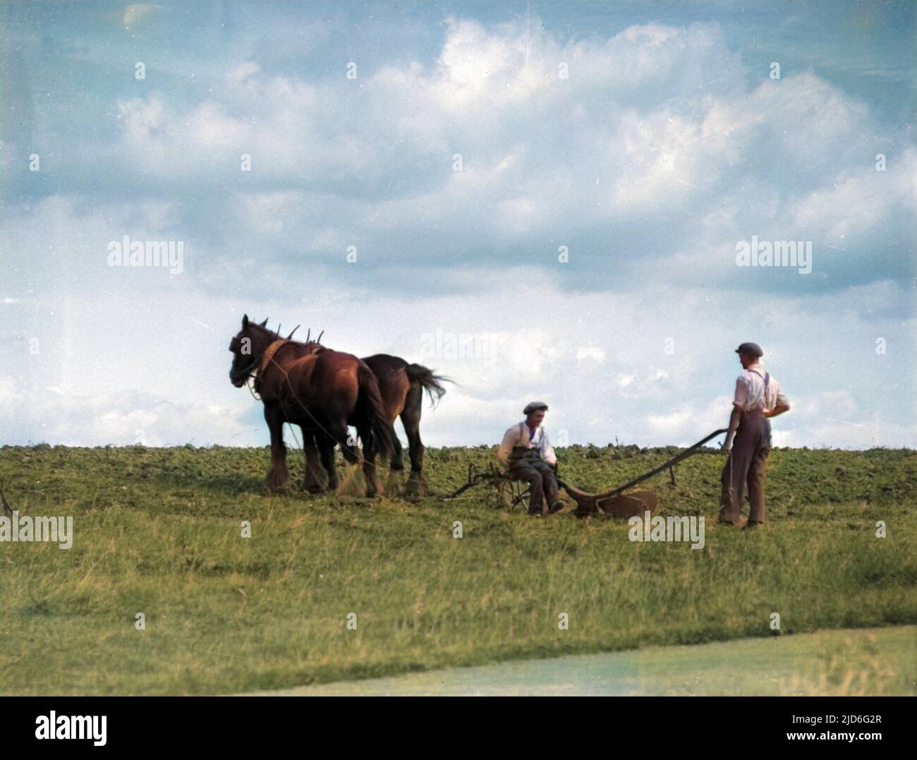 Farmer with a horse drawn plough hi-res stock photography and images ...