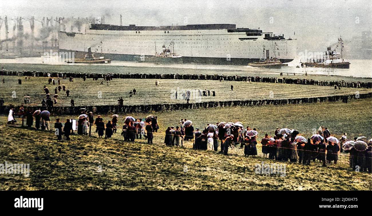 Photograph of the launch of R.M.S. 'Queen Mary' from John Brown's ...