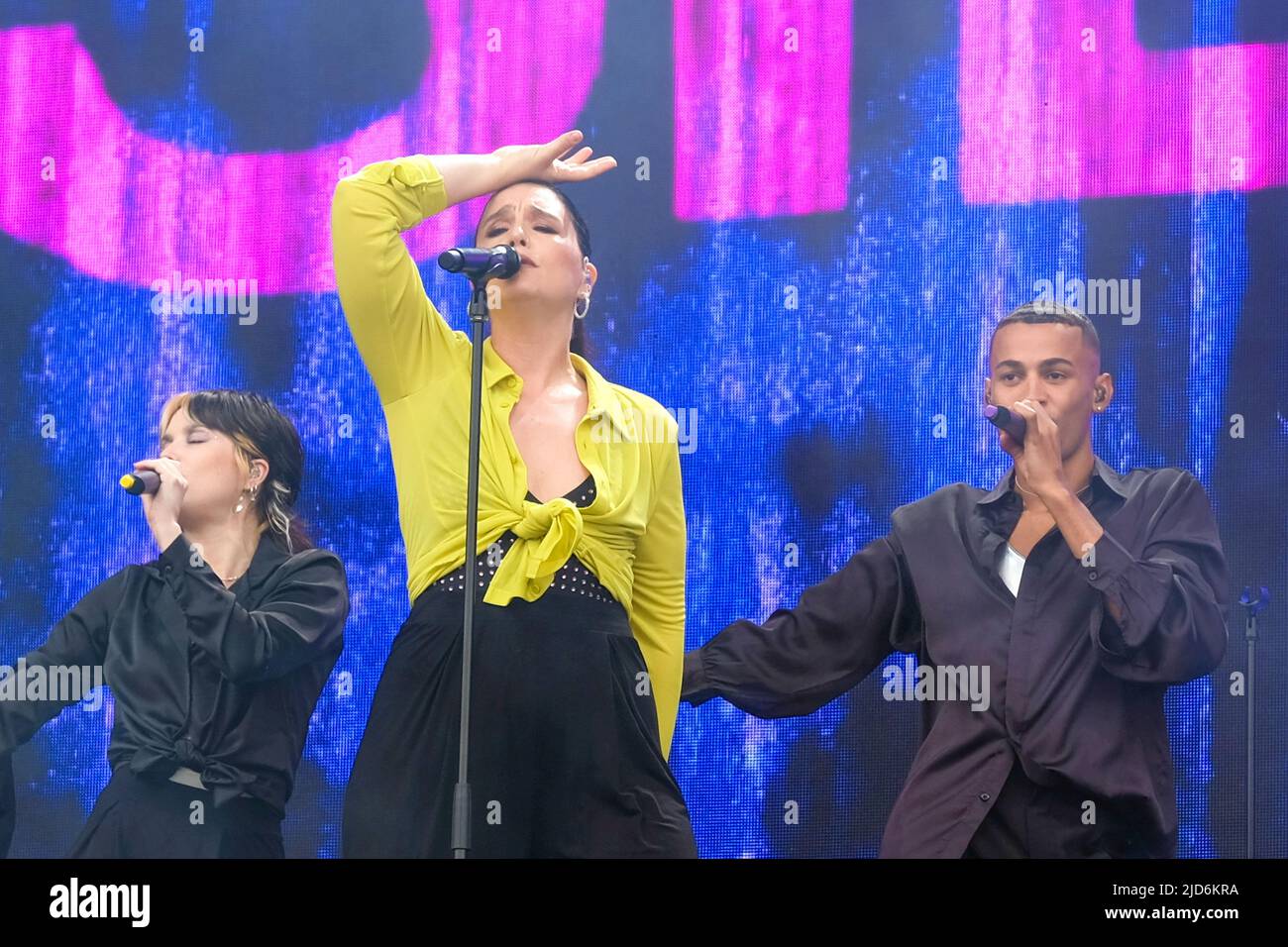 English singer, songwriter and podcaster Jessica Lois Ware ...