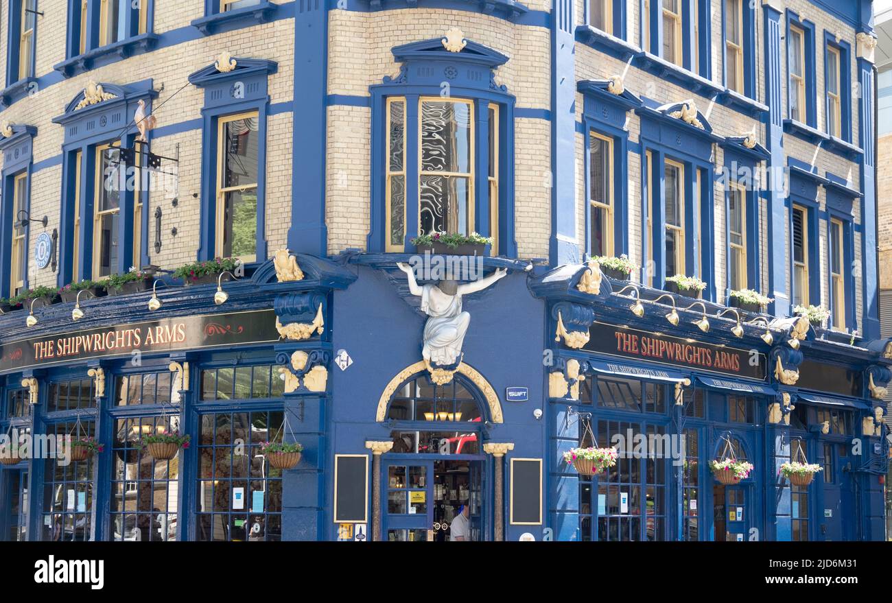 Facade of a beautiful pub building in London,UK Stock Photo - Alamy