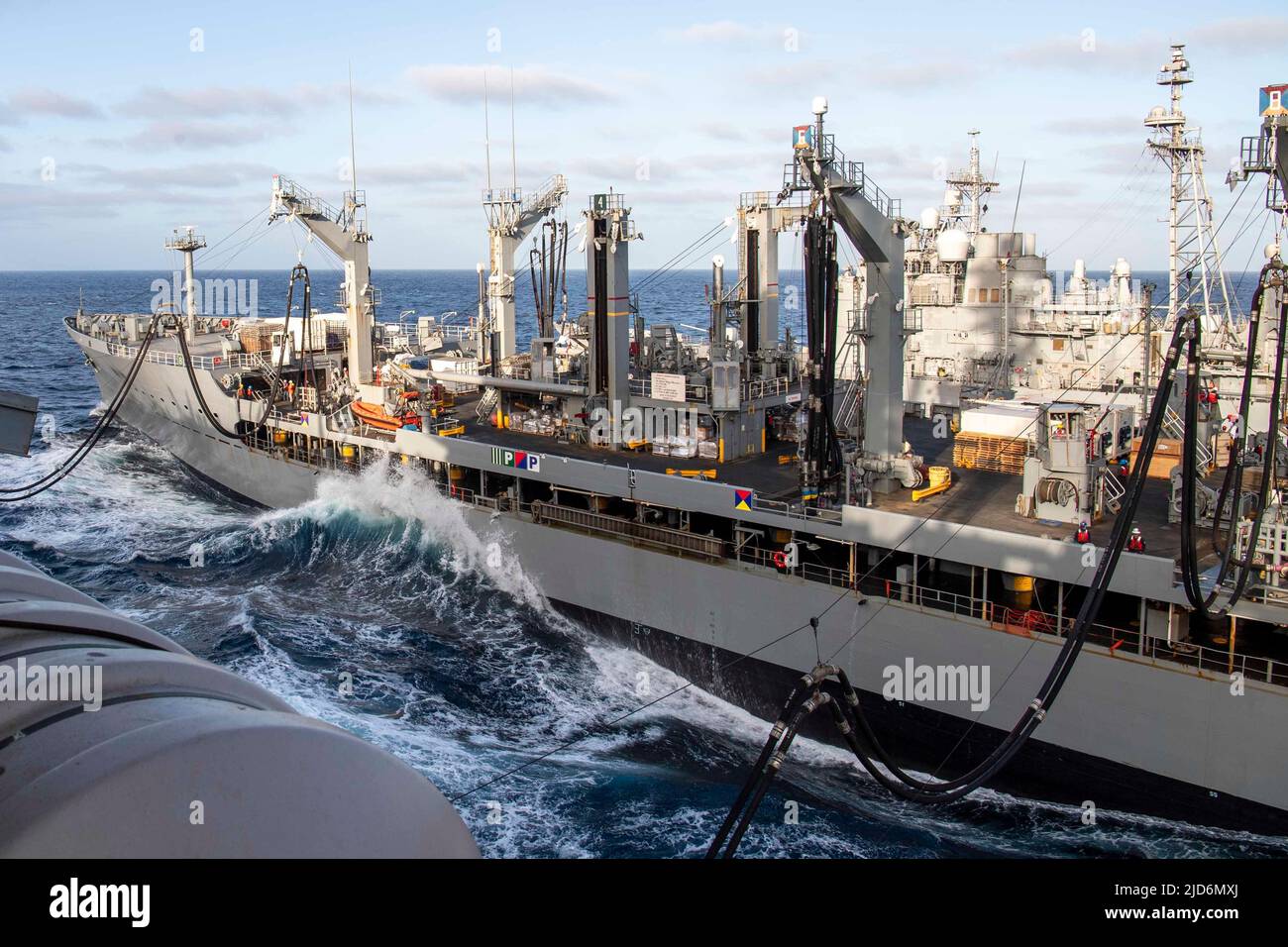 Refeueling hi-res stock photography and images - Alamy