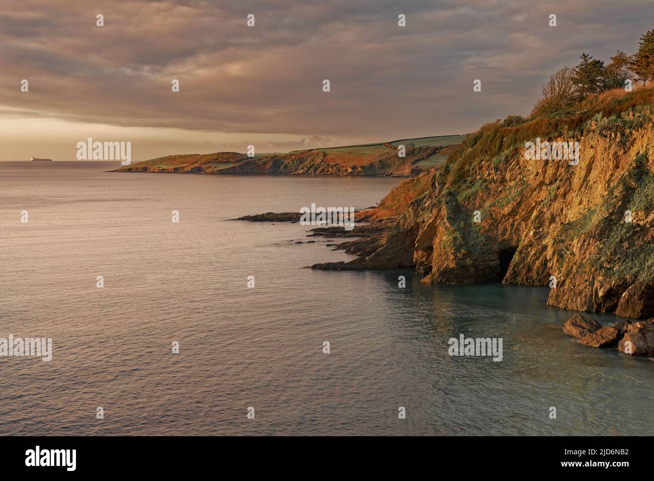 Bream cove Cornwall sunrise Stock Photo - Alamy