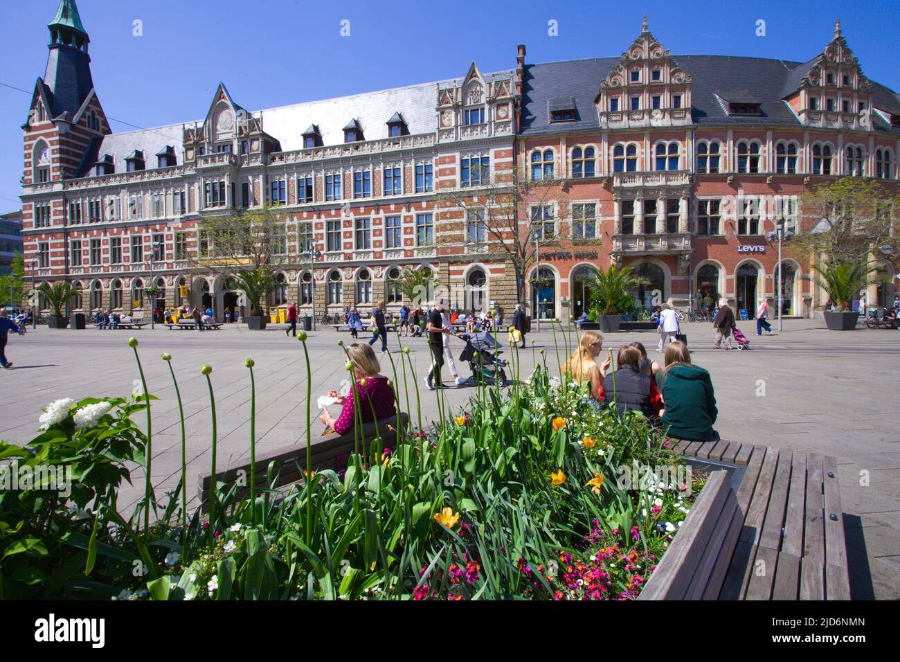 Germany, Thuringia, Erfurt, Anger Square, street scene, people Stock ...