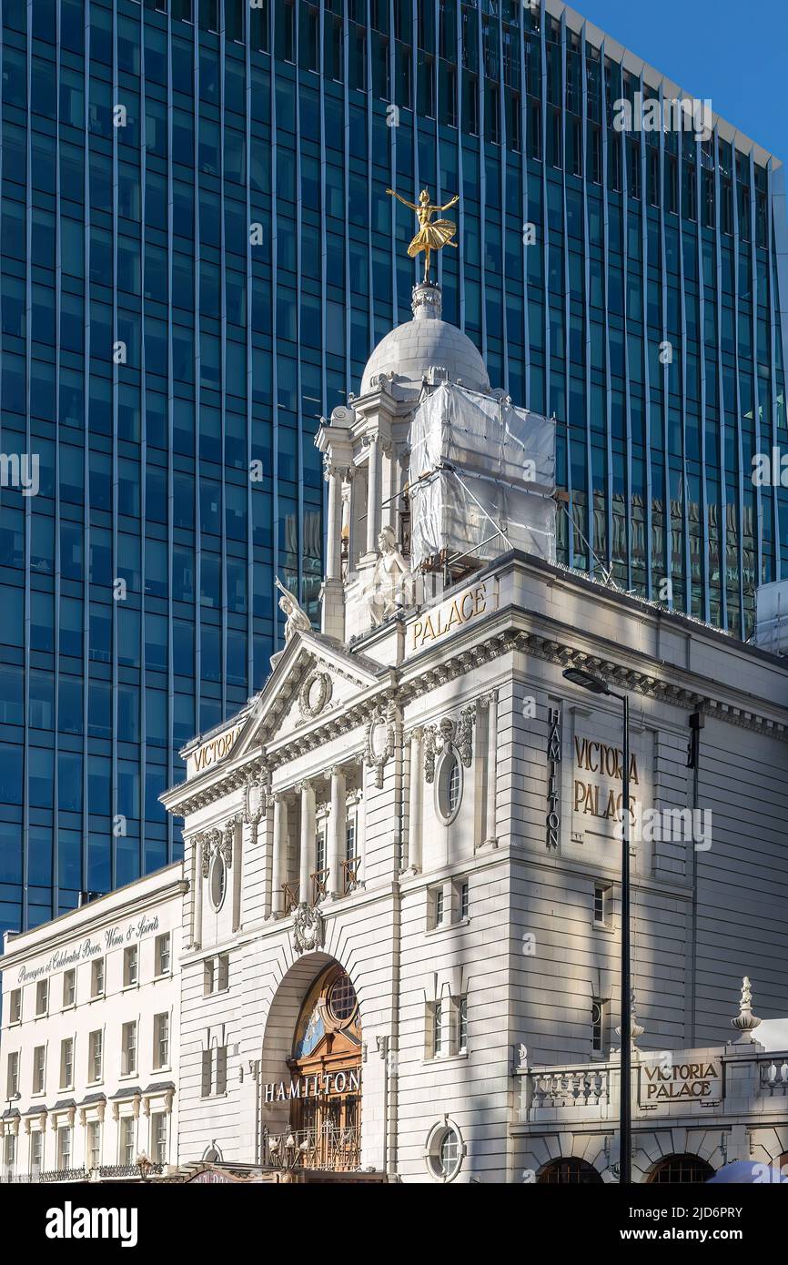 Victoria Palace Theatre, London, England, UK Stock Photo - Alamy
