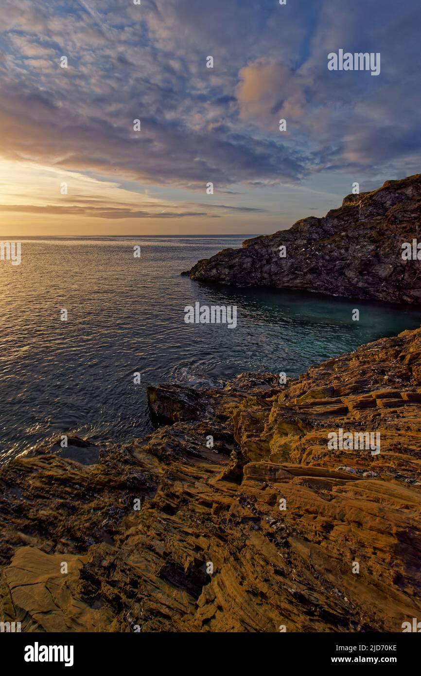 Bream cove Cornwall sunrise Stock Photo - Alamy