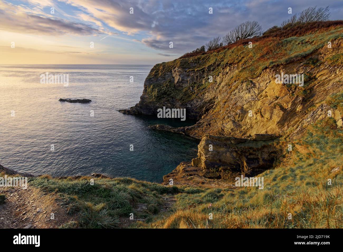 Bream cove Cornwall sunrise Stock Photo - Alamy