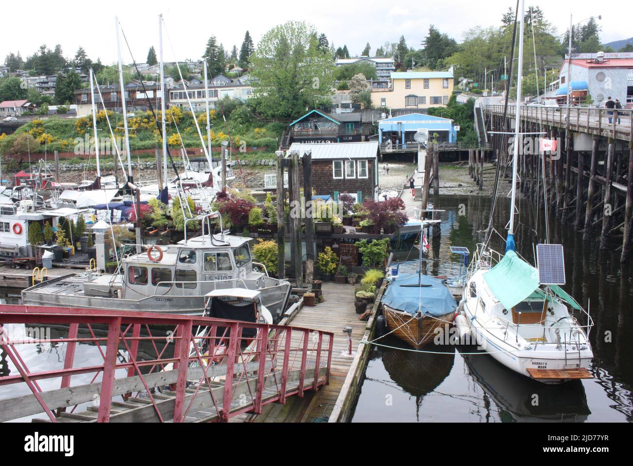 The harbour at Gibsons Landing on the Sunshine Coast, BC, Canada Stock ...
