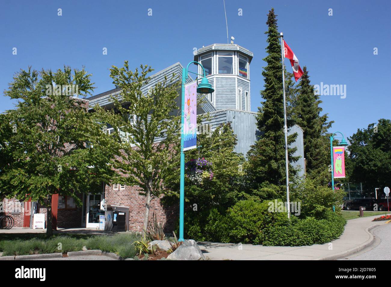 The library at Sechelt on the Sunshine Coast, BC, Canada Stock Photo ...