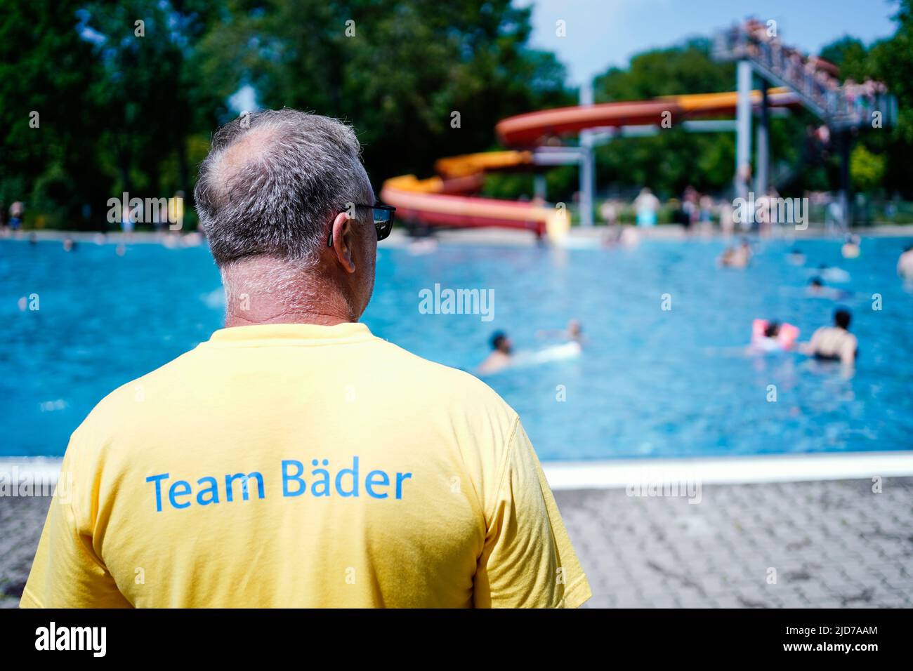 Mannheim, Germany. 17th June, 2022. A lifeguard stands in front of a ...