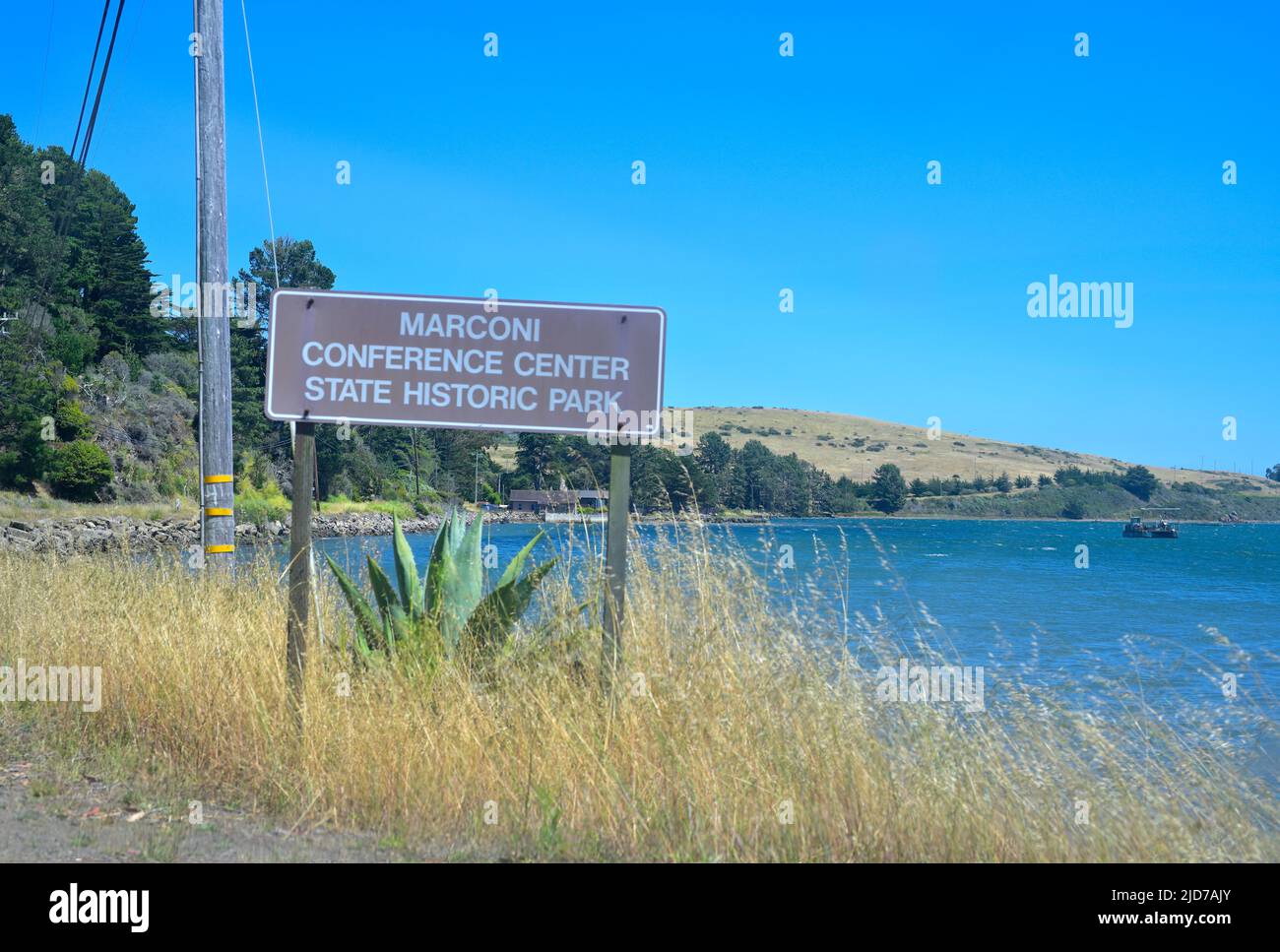 Transpacific radio station hi-res stock photography and images - Alamy