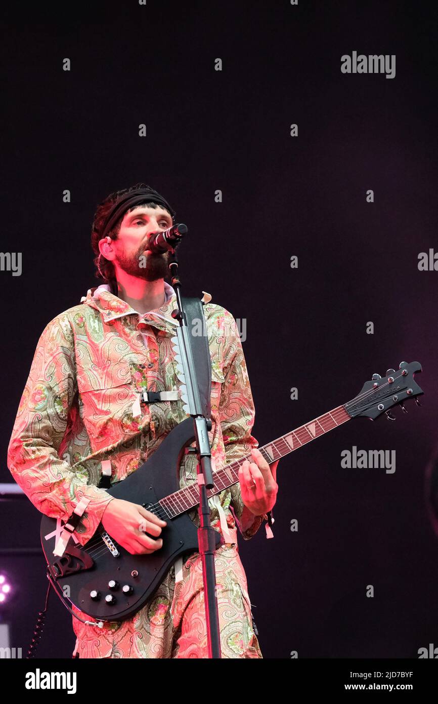 Kasabian 2022 awards hi-res stock photography and images - Alamy