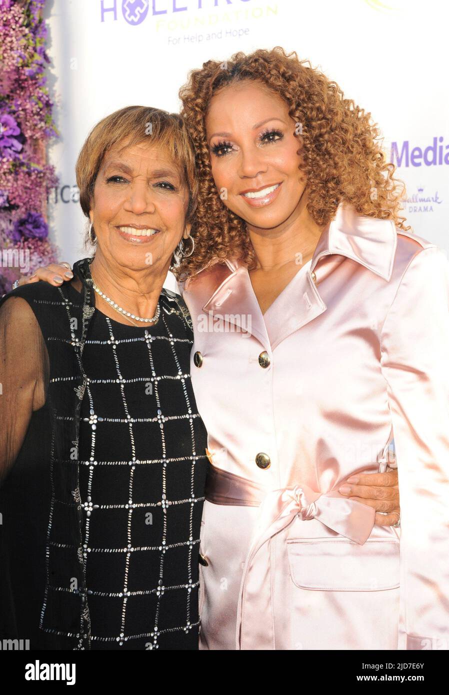 Holly robinson peete dolores robinson hi-res stock photography and ...