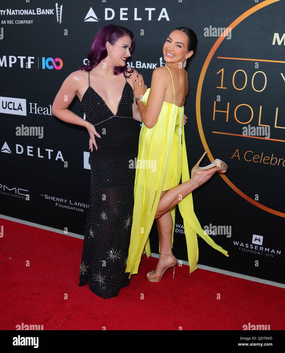 Hollywood, USA. 18th June, 2022. Abigail Barlow, Emily Bear arrives at ...