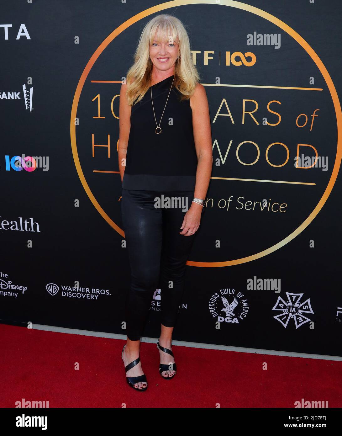 Hollywood, CA, USA. 18th June 2022. Linda Duncombe arrives at MPTF 100 ...