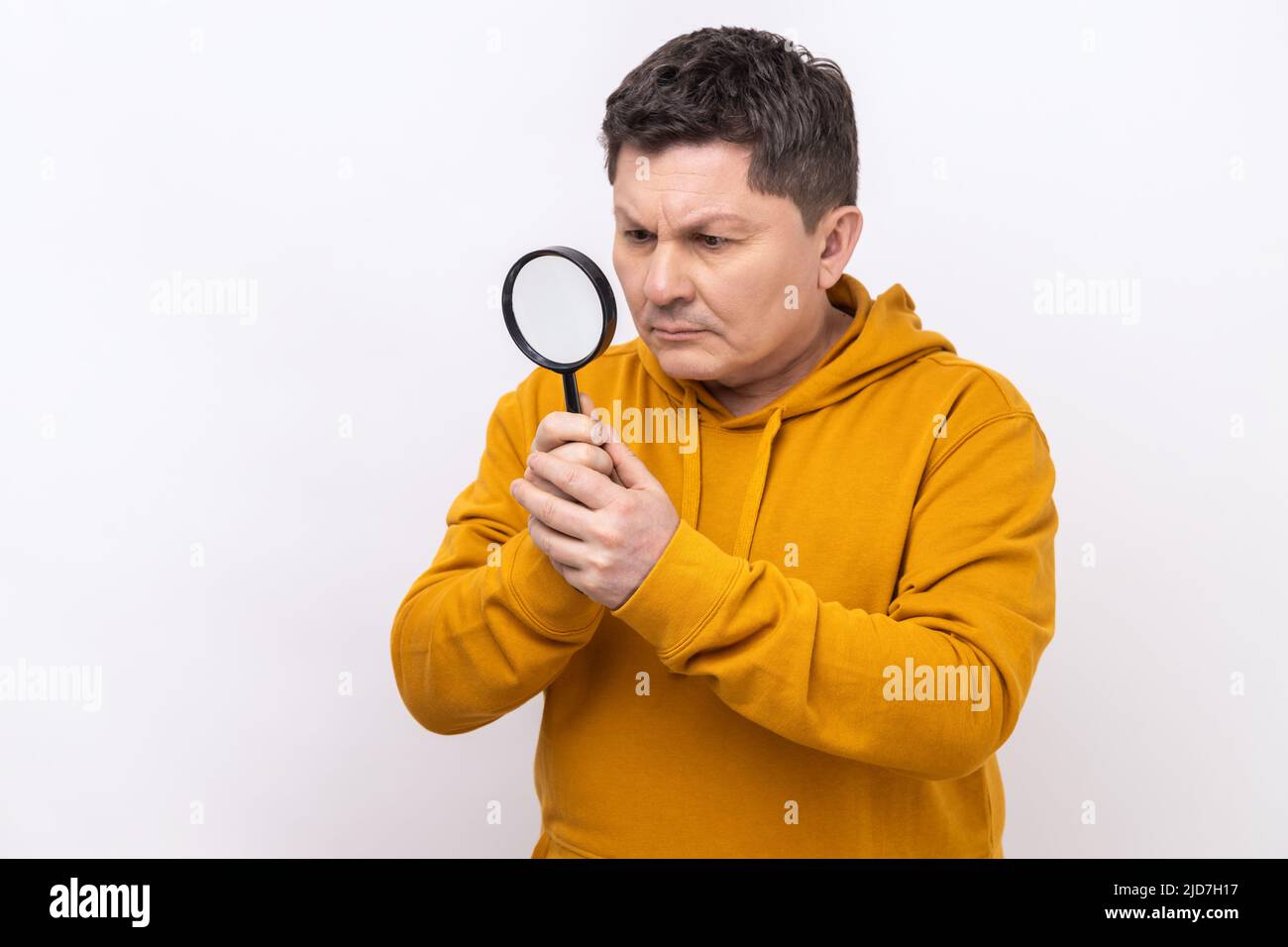 Crime scene magnifying glass hi-res stock photography and images - Alamy