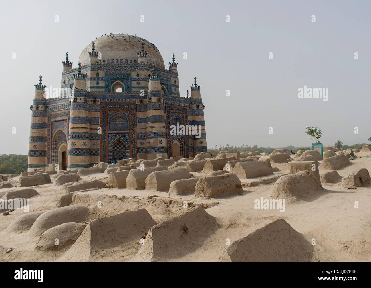 Tomb of Bibi Jawindi Uch Sharif, Panjab, Pakistan Stock Photo - Alamy